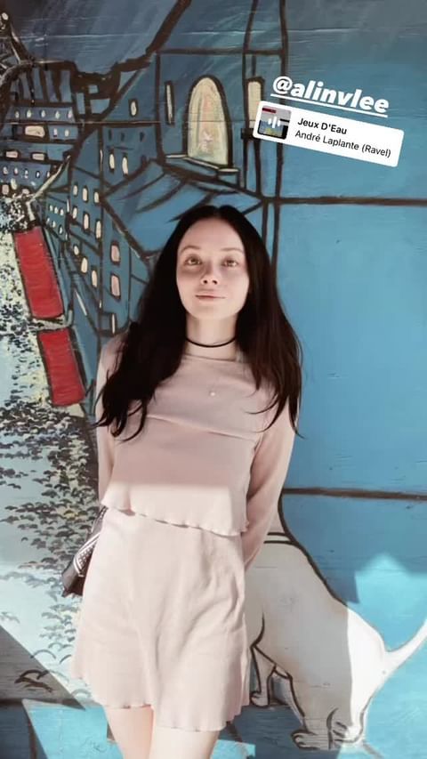 Picture of Alina Lee