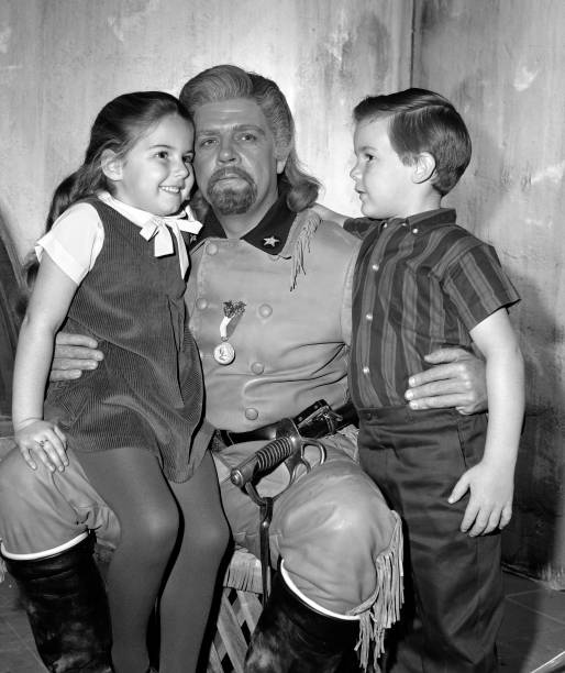 Kym Karath, Pat Hingle, Randy Whipple