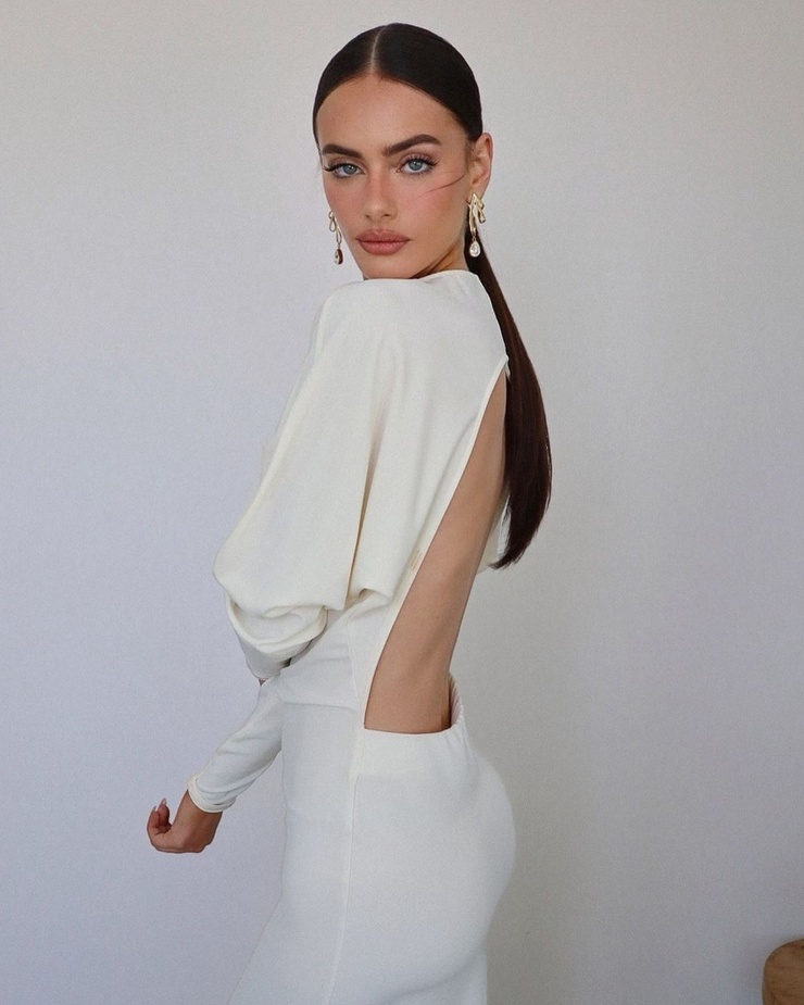 Picture of Yael Shelbia