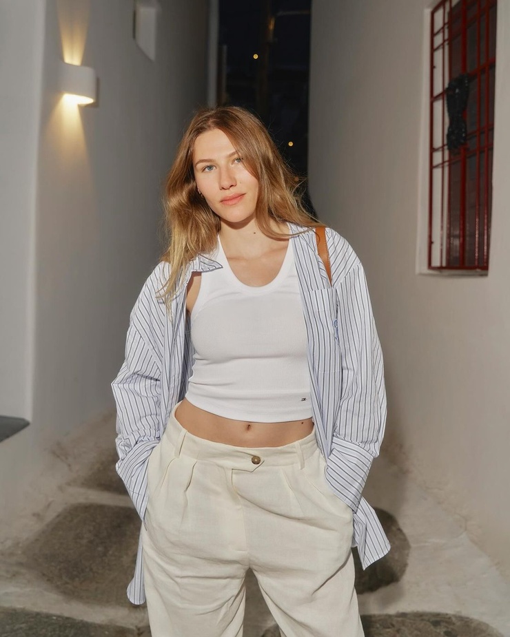 Sofia Hublitz picture