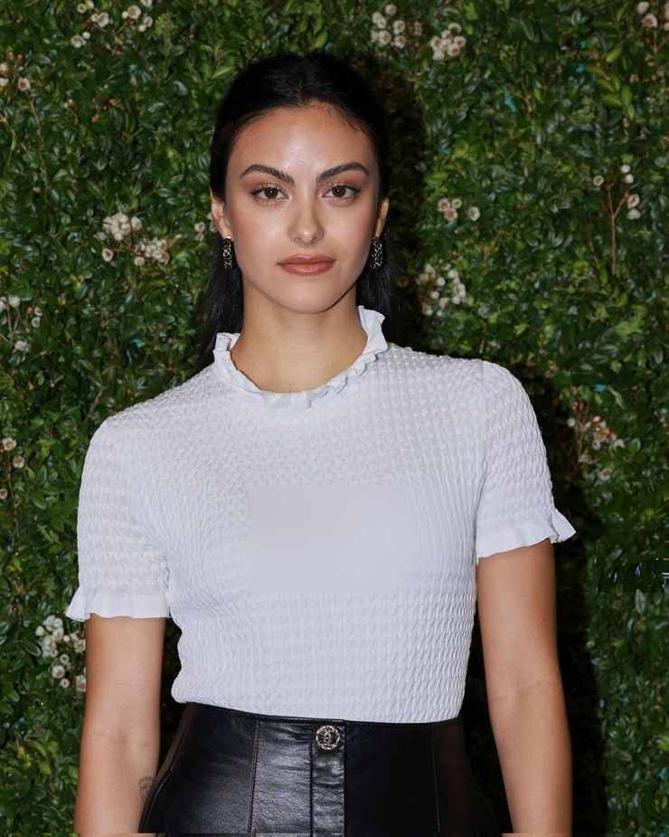 Picture of Camila Mendes