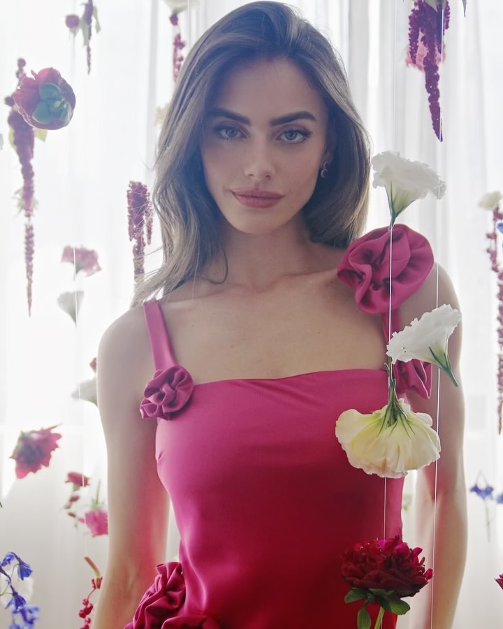 Picture of Yael Shelbia