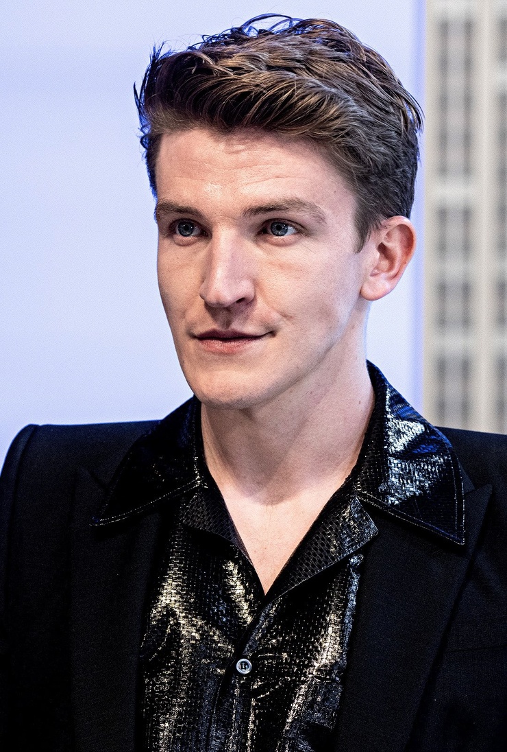 Picture of Ewan Mitchell