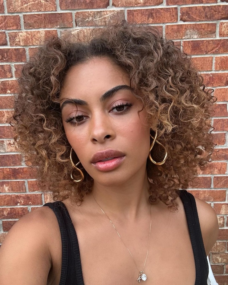 Katlynn Simone image