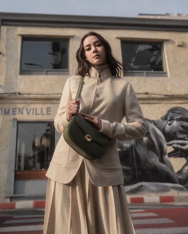 Picture of Amanda Obdam