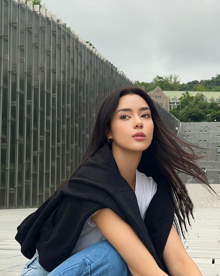 Picture of Amanda Obdam