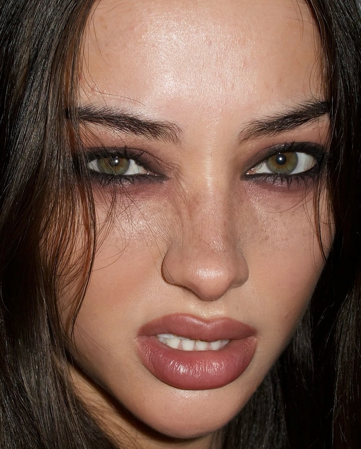 Picture of Isabel Rose