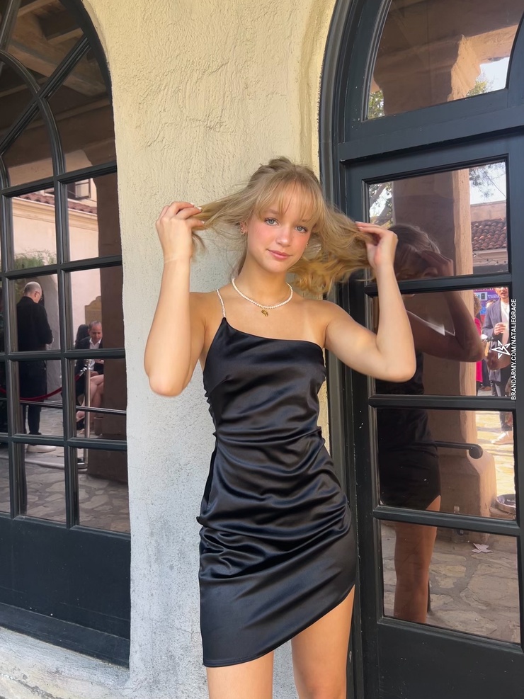 Natalie Grace picture