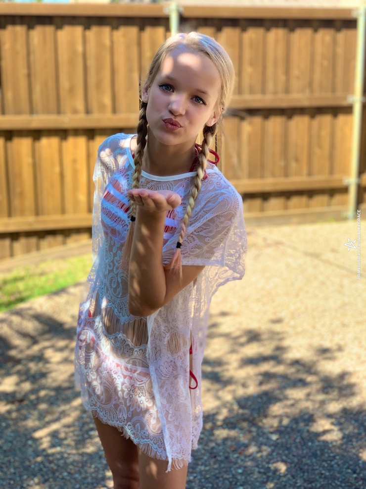 Picture of Natalie Grace