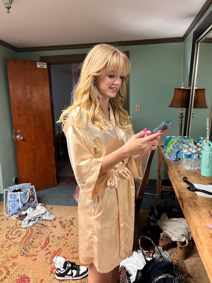 Picture of Natalie Grace