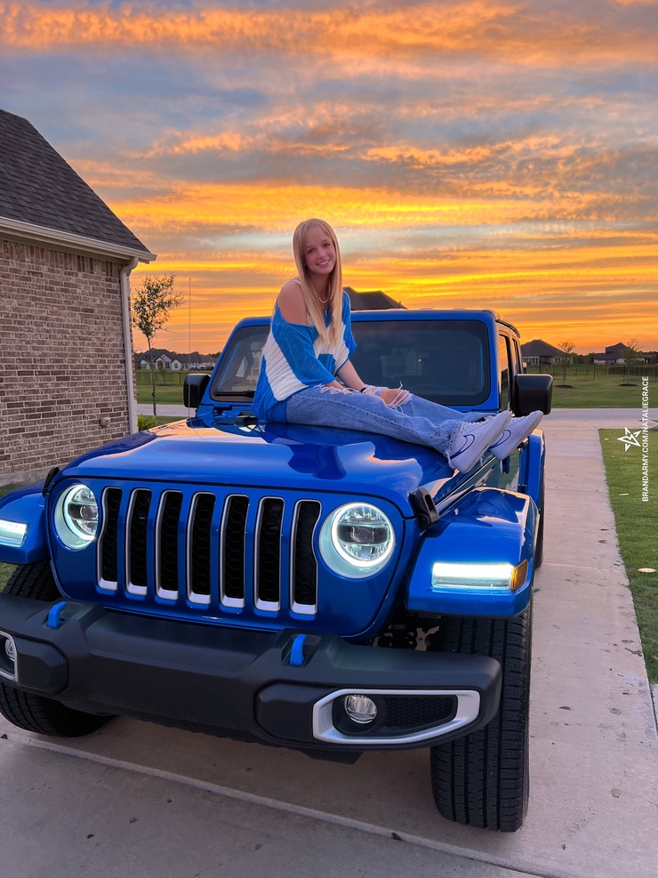 Natalie Grace picture