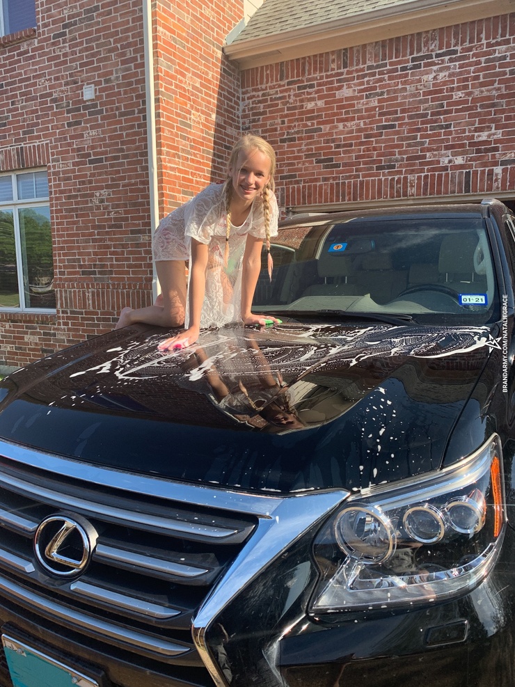 Picture of Natalie Grace