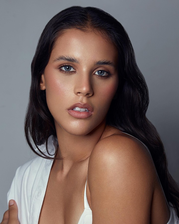 Picture of Alejandra Rojas model