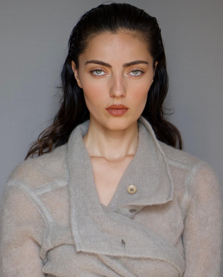 Picture of Adverjona Lari