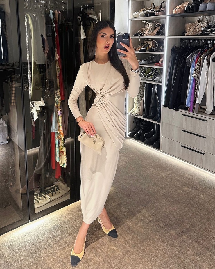 Picture of Elisa Maino