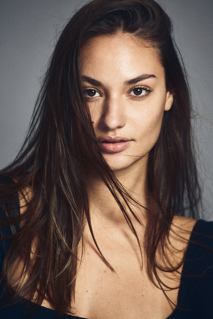 Picture of ANNA OROUJEV