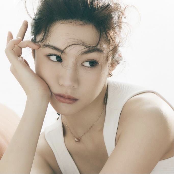 Picture of Go Yoon-Jung