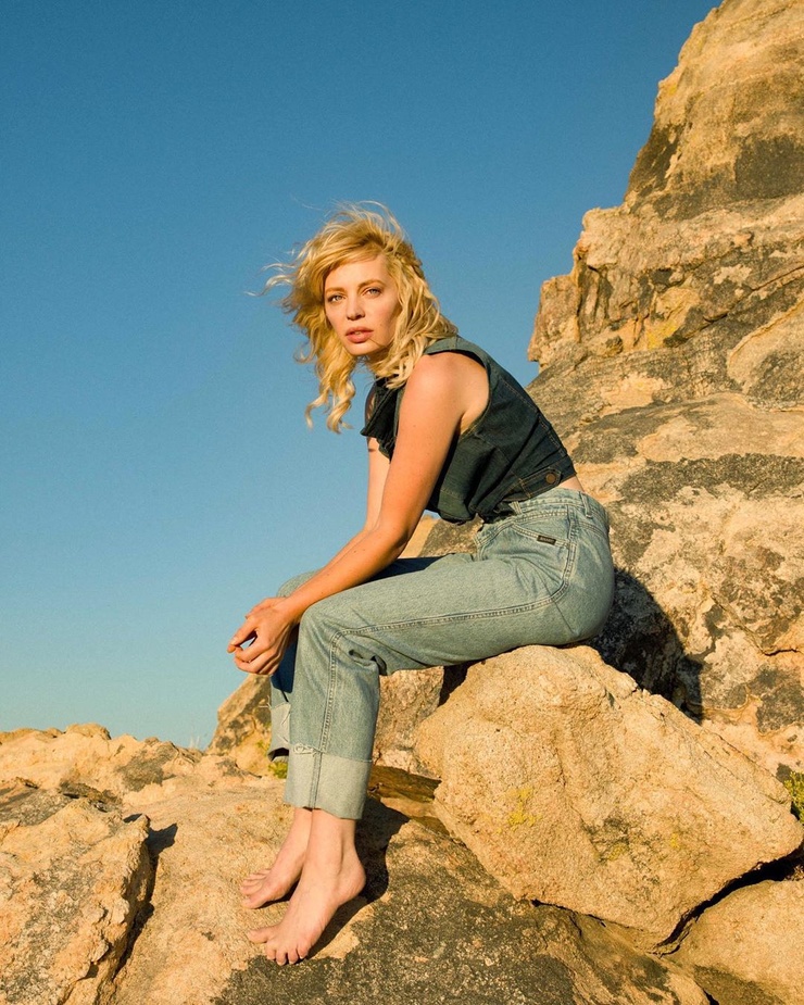 Picture of Chloe Farnworth