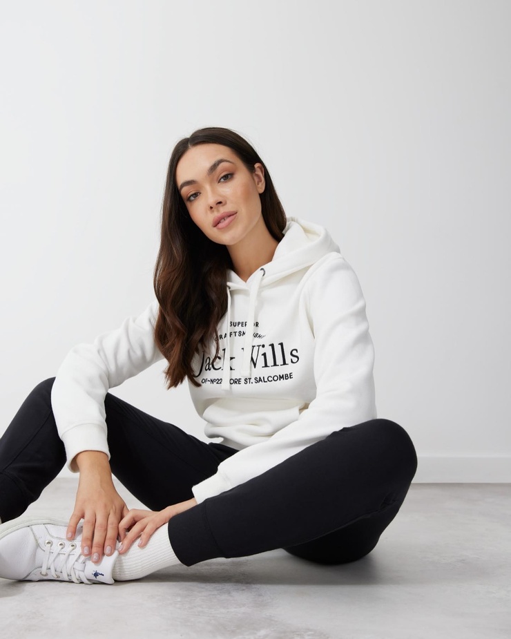 Abbie Oliveira image