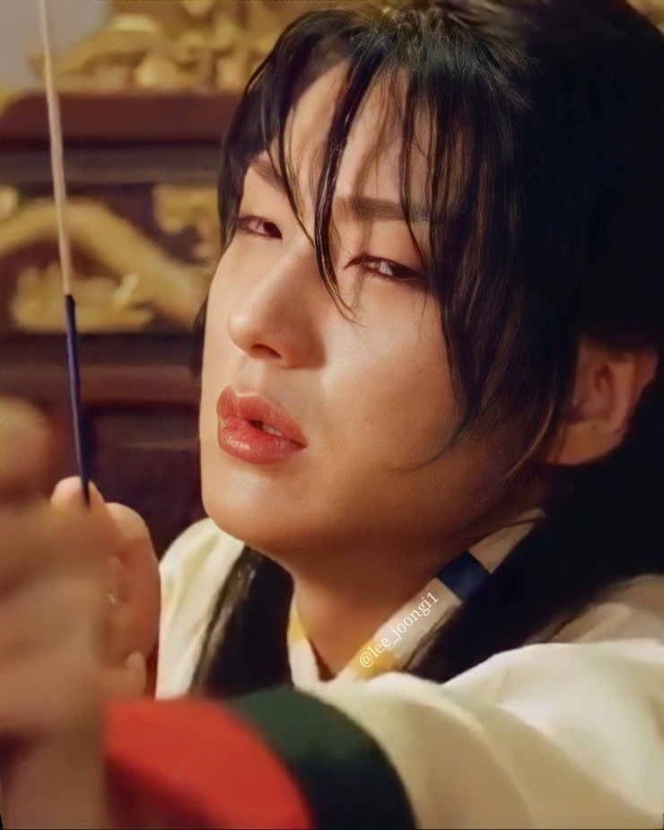 Picture of Jun-ki Lee