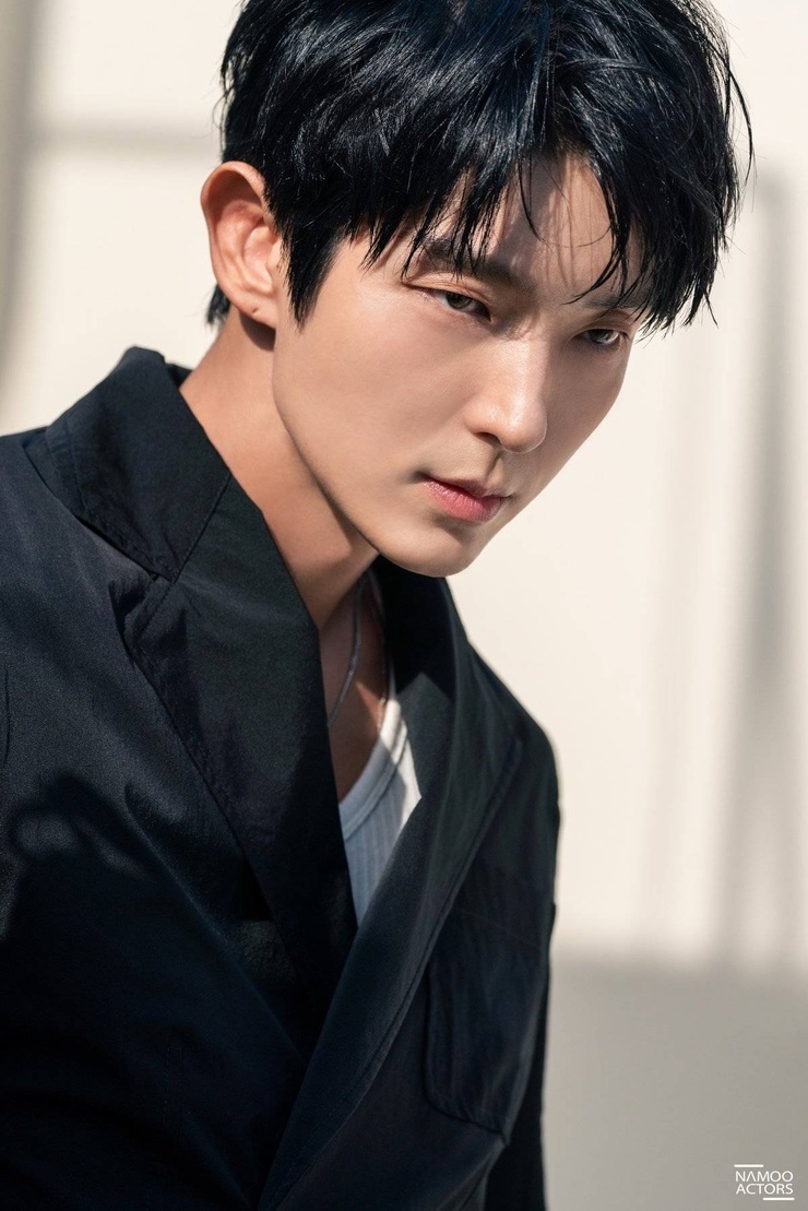 Picture of Jun-ki Lee