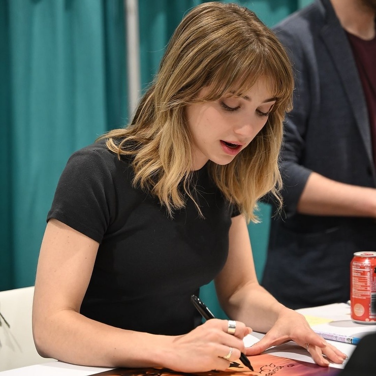 Picture of Emily Rudd