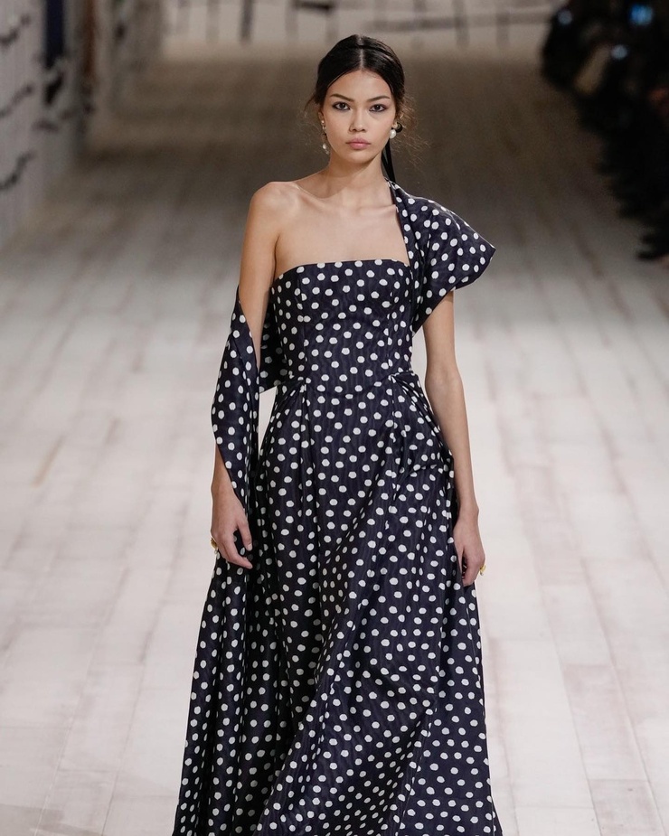 Picture of Heather Diamond Strongarm