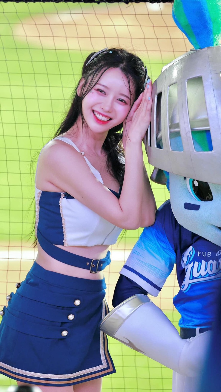 Picture of Lee Ayoung (이아영 / 李雅英)