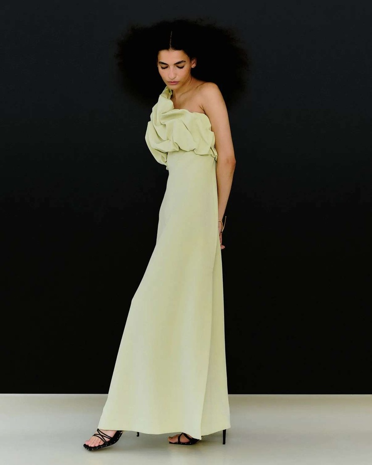 Picture of Aline Santos model