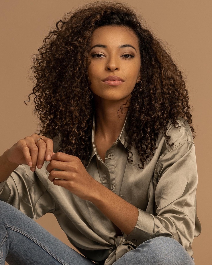 Elizabeth Crawley picture