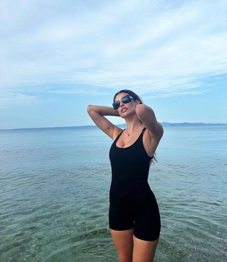 Picture of Dayane Mello