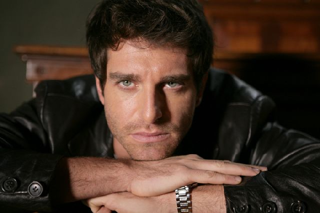 Picture of Giampaolo Morelli