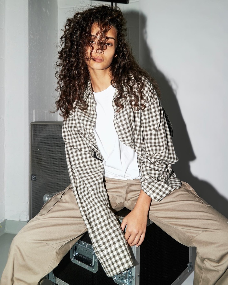 Anna Grace model picture