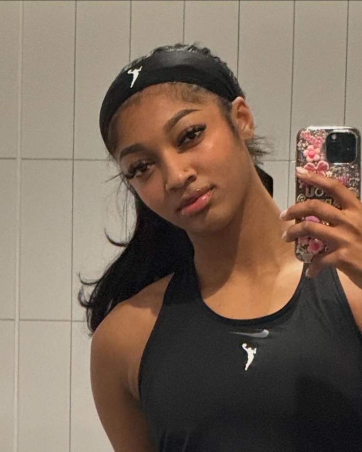 Picture of Angel Reese