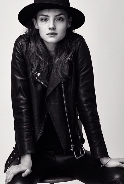 via Instagram (@vikalevina__)