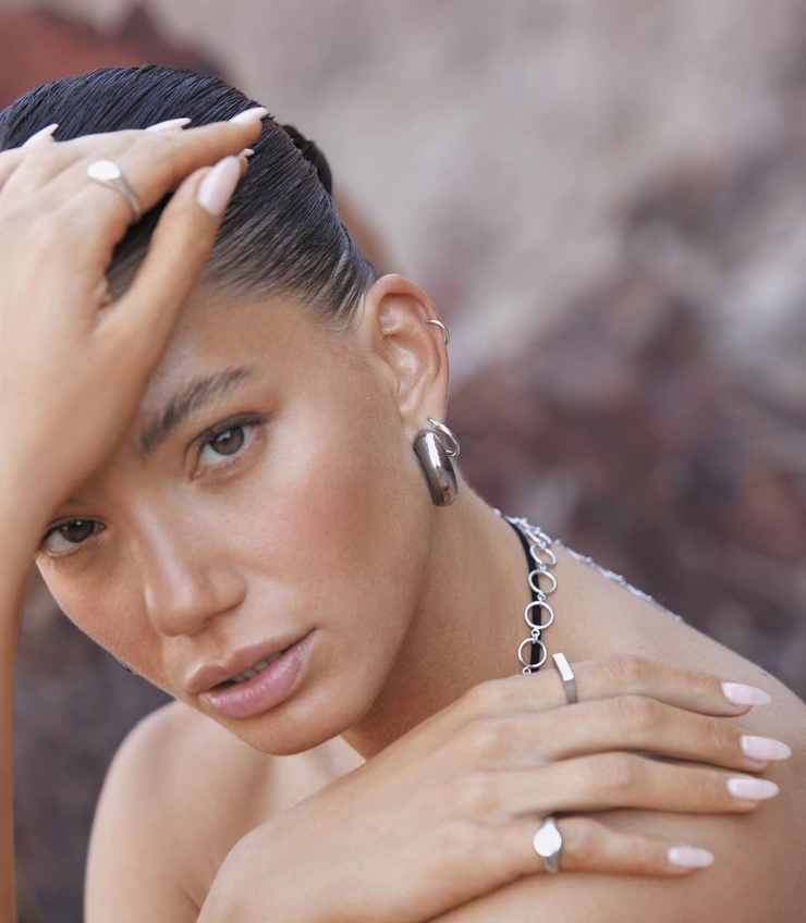 Alexandra Fabian image