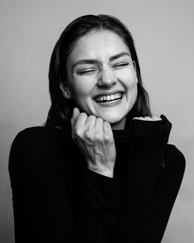 via Instagram (@vikalevina__)