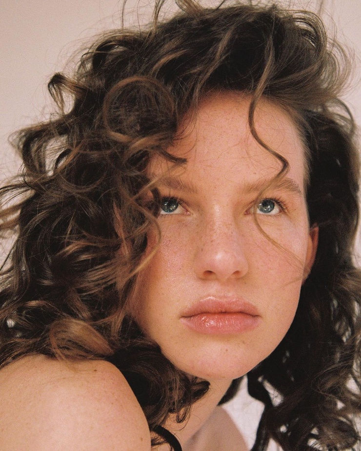 Picture of Ellie Christen