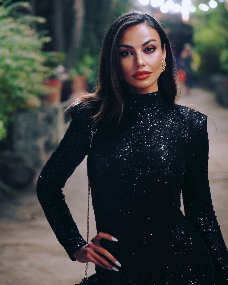 Madalina Ghenea image