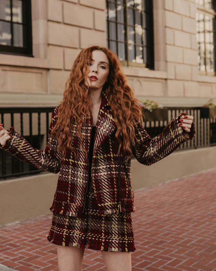 via Instagram (@xomissdanielle)