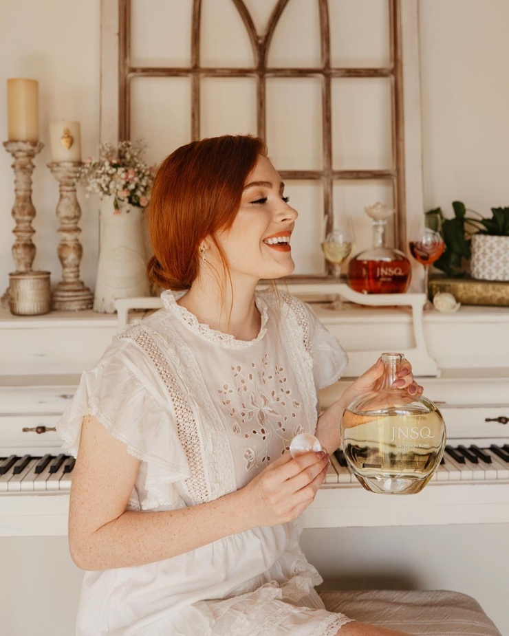 via Instagram (@xomissdanielle)