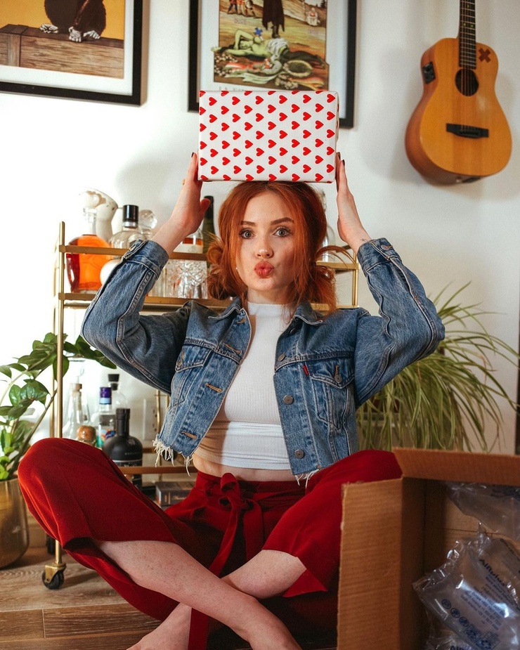 via Instagram (@xomissdanielle)