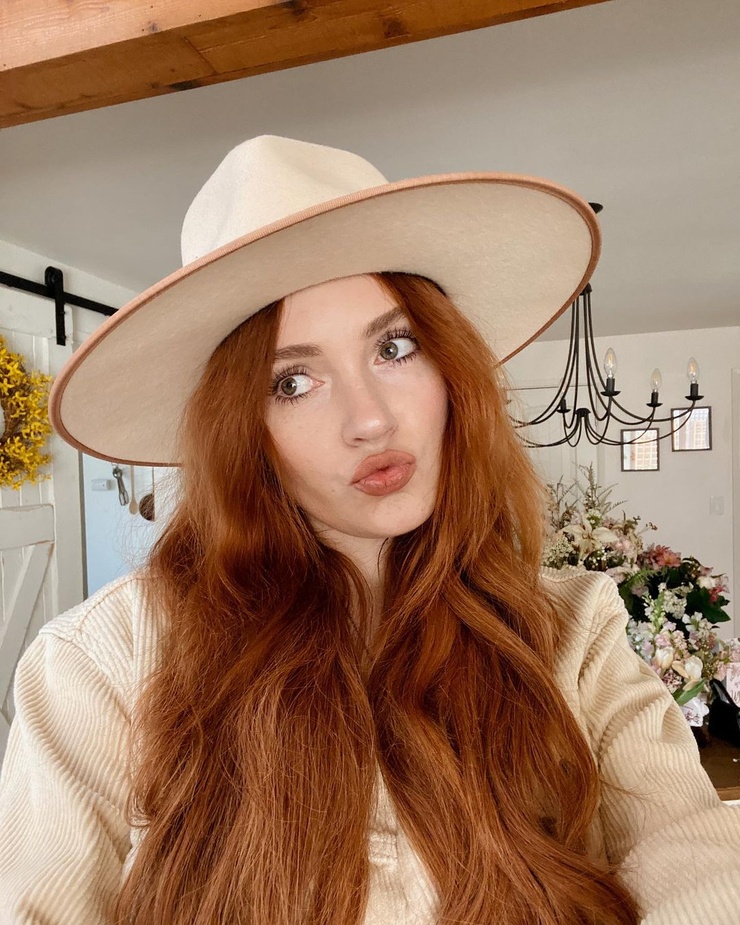 via Instagram (@xomissdanielle)