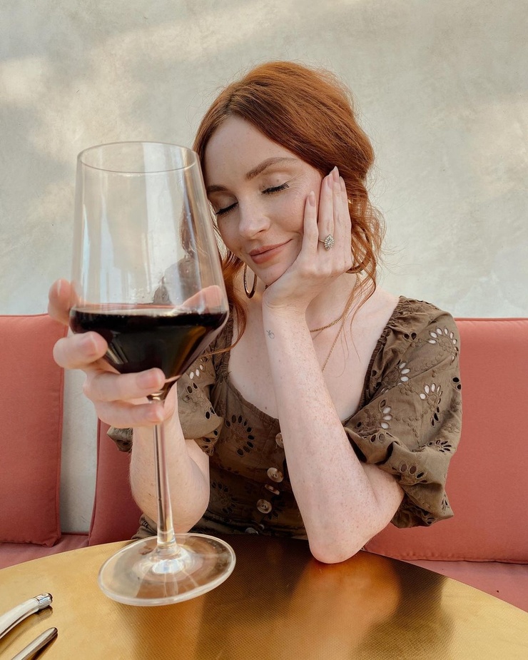 via Instagram (@xomissdanielle)