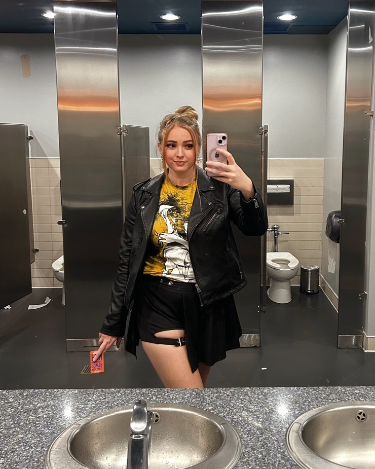 Picture of Michaela Lee