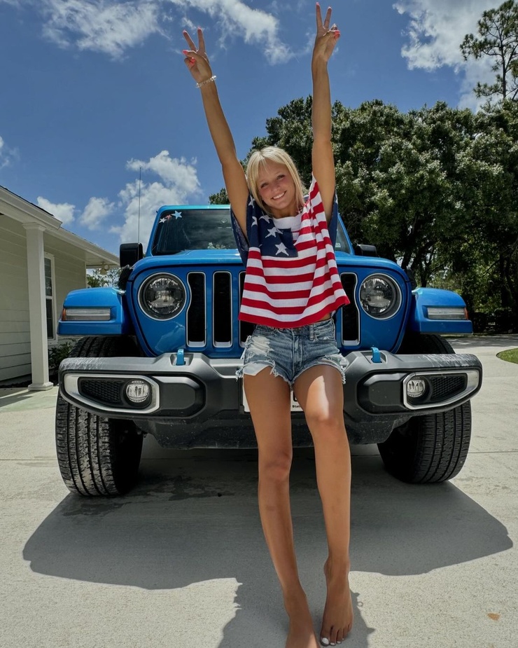 Image of Natalie Grace