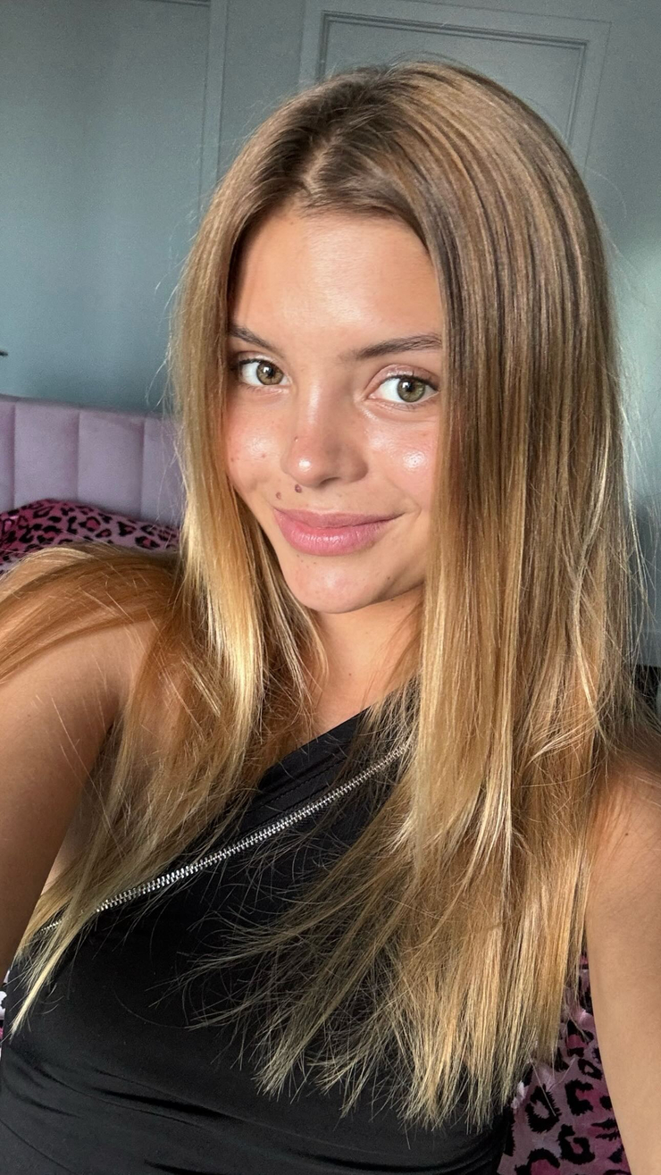 Dasha Komarova picture