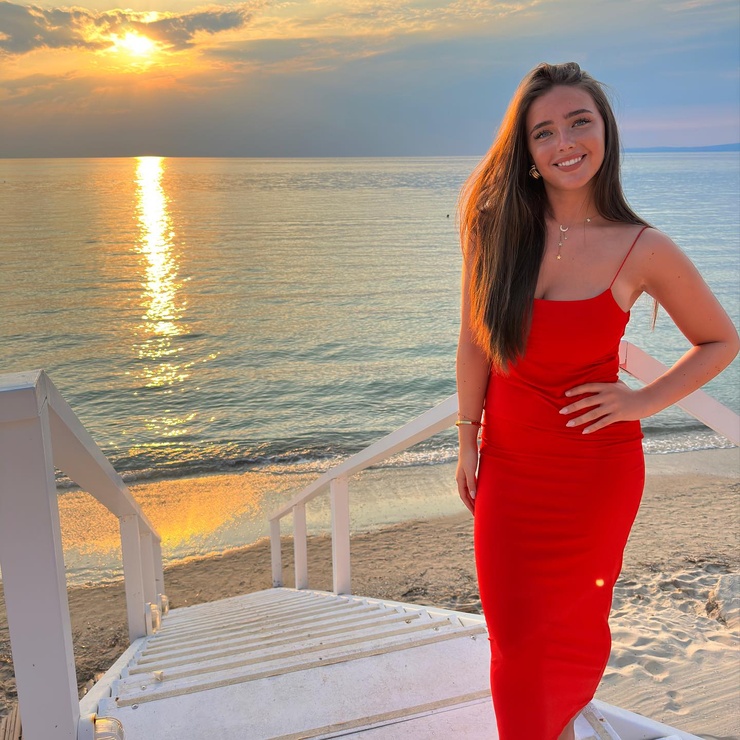 Picture of Lucy Thomas