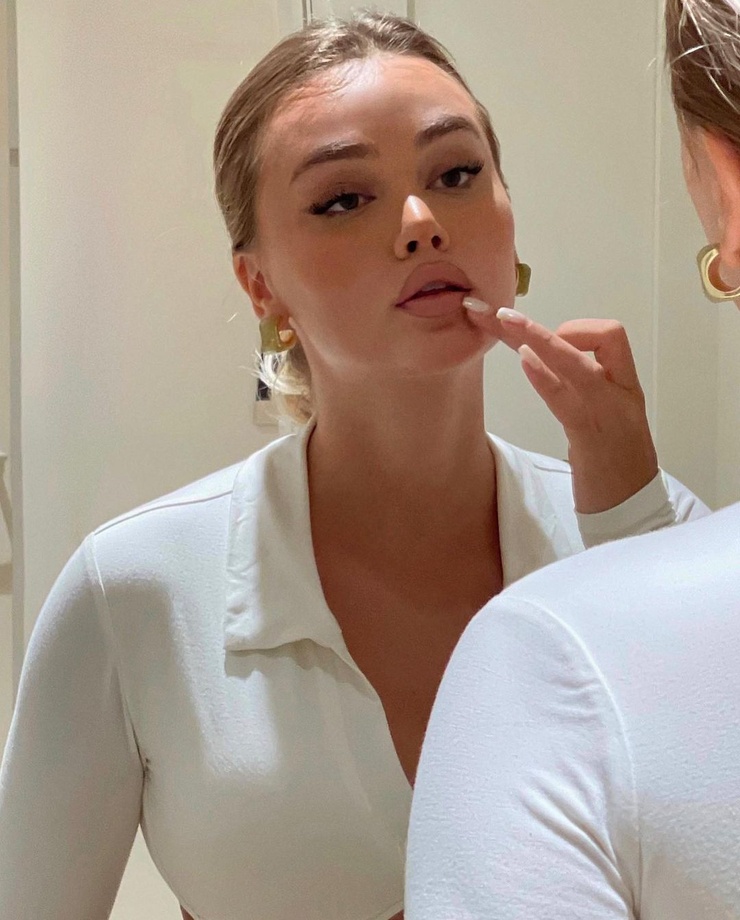 Picture of Uresa Zogu