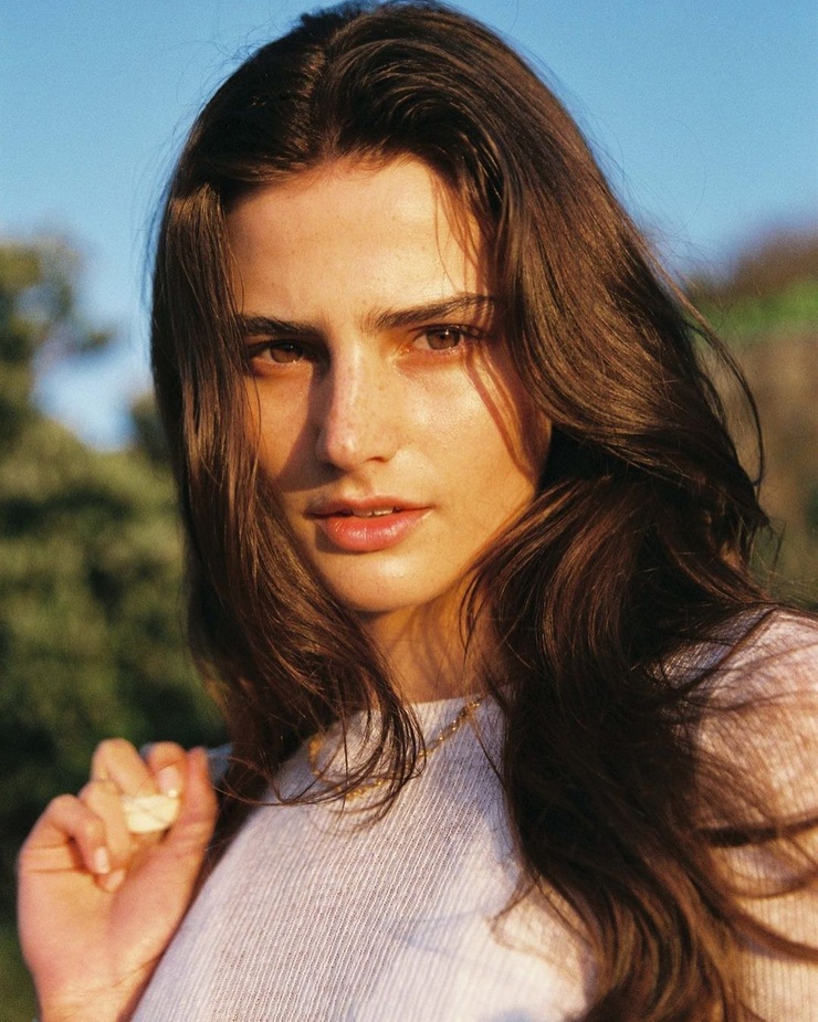 Picture of Ella Sloane